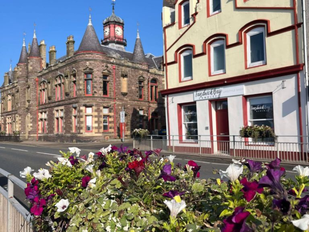 5 Best Shops in Stornoway – Sandwick Bay Candles